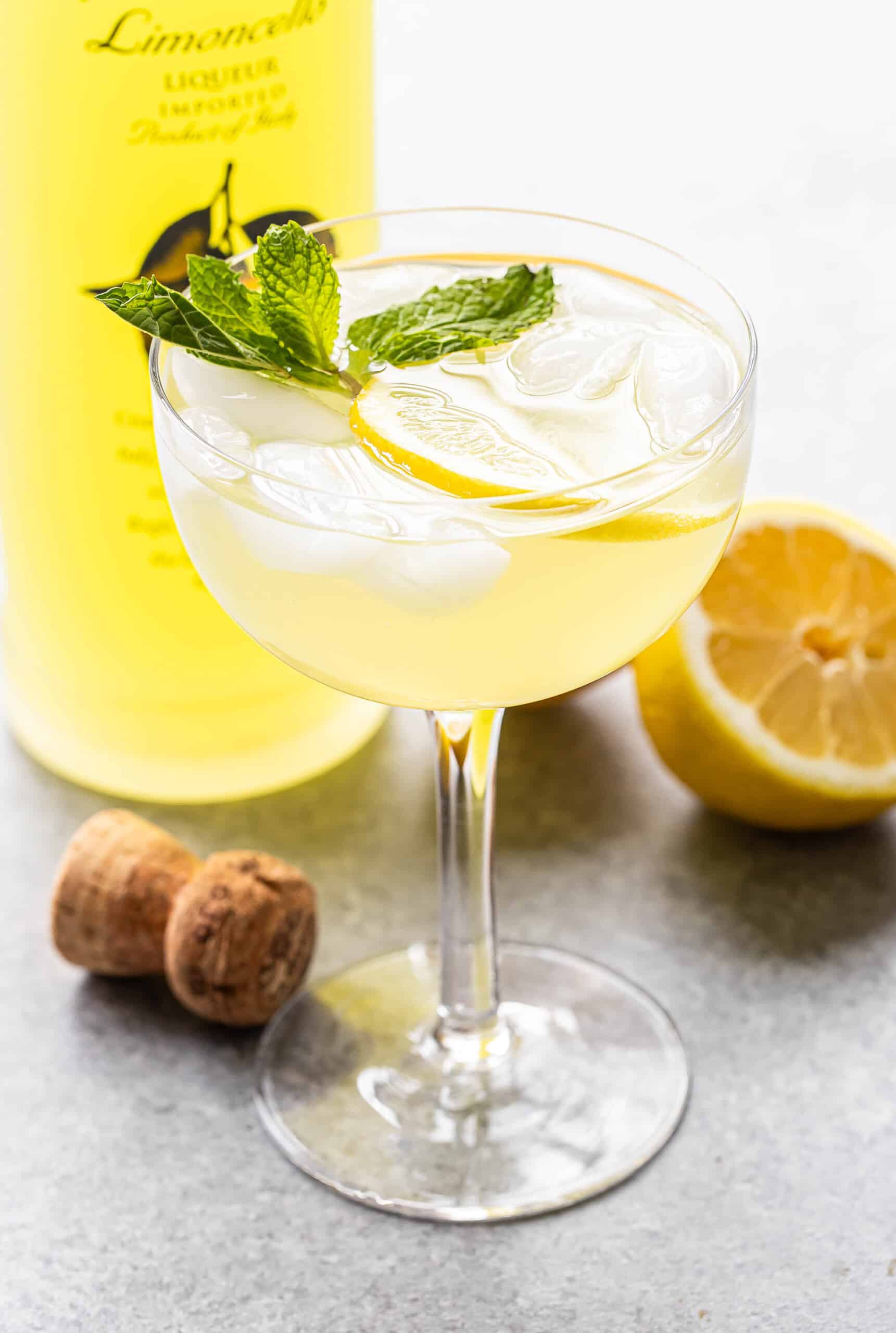 Limoncello Spritz - Recipe Runner